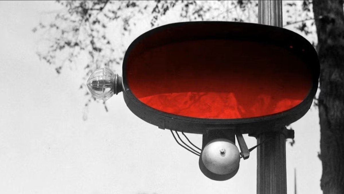 Le premier feu rouge français a 100 ans