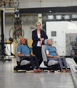 Crash-test : le premier mannequin conçu sur le modèle d’une femme